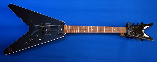 DEAN VX SOLID BODY GLOSS BLACK FINISH